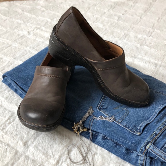 Born | Shoes | 7 Born Brown Leather Clogs 2 Inch Heel | Poshmark